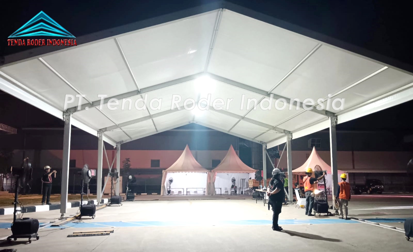 Sewa Tenda Roder Blockout Ukuran 20x40 Meter Di Cibitung