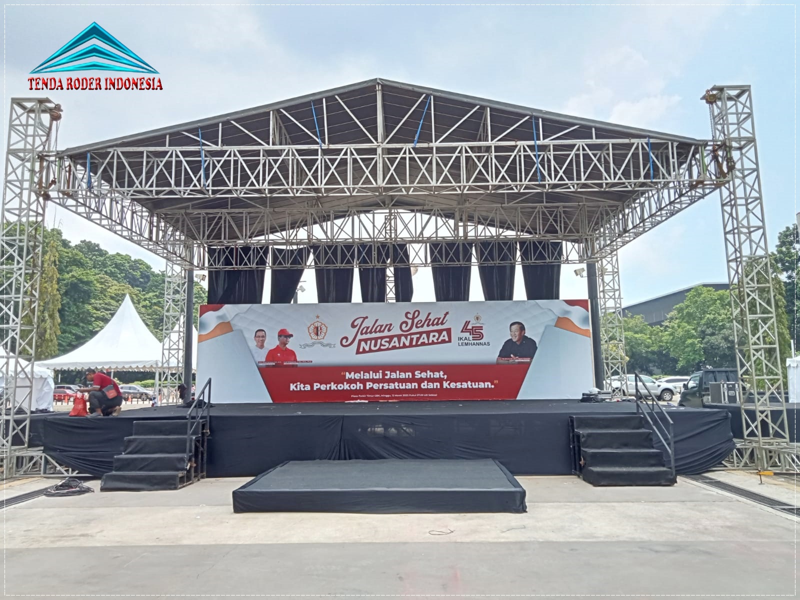 Rental Panggung Backdrop Tirai Dan Tenda Roder Di Bandung